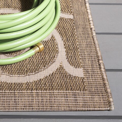Courtyard Rug CY2665-3009 | Vine Scroll Outdoor Rug - Safavieh