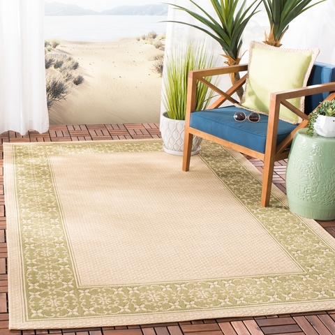 Green & White Outdoor Carpet | Courtyard Rugs - Safavieh
