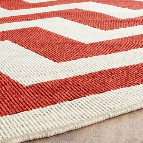Red Chevron Indoor & Outdoor Rug - Safavieh.com