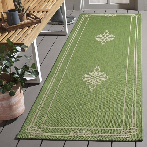 Moss Green & Creme Indoor-Outdoor Rug - Safavieh