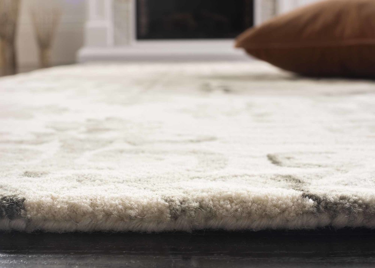 Grey Floral Tie-Dyed Rug | Dip Dye Rugs - Safavieh