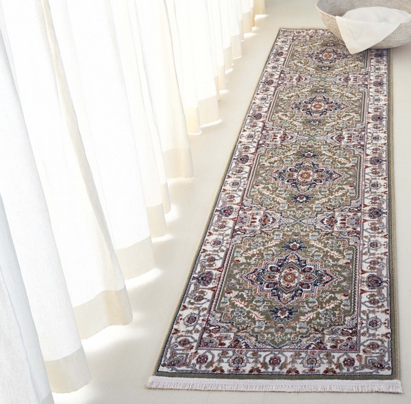 Red Area Rugs | Burgundy & Wine Area Rugs - Safavieh.com