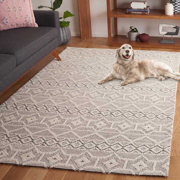 Rug MRB453F - Marbella Area Rugs by Safavieh